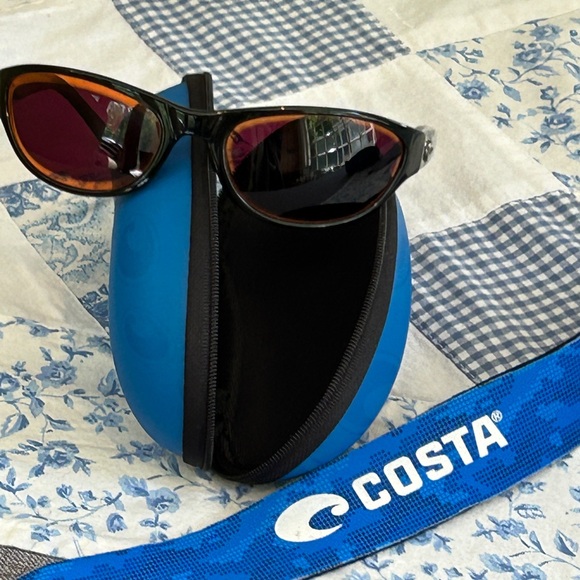 Costa | Accessories | Costa Del Mar Sunglasses Triple Tail Tt1 Set ...